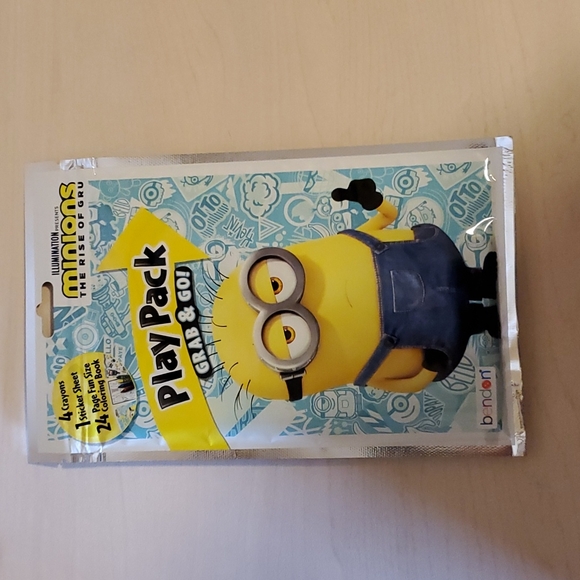Bendon and Illumination | Toys | Minions Play Pack Grab Go | Poshmark